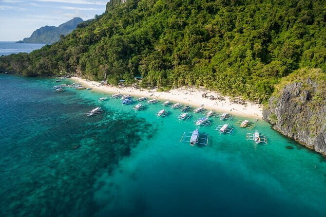 Epic 8 Day Beach Holiday in the Philippines Boracay and Palawan - A Practical and Enthusiastic Look at the Philippines Beach Adventure