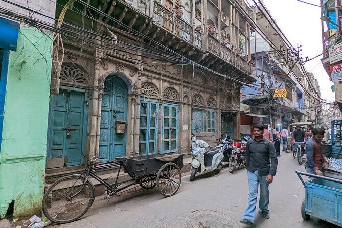 Epic Private Tour of Delhi with Premium Guide & Car - What Makes This Tour Stand Out