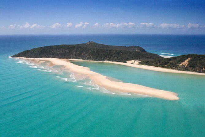 Epic Rainbow Beach Dolphin Kayak and 4WD Adventure Tour - A Complete Look at the Rainbow Beach Dolphin Kayak and 4WD Adventure