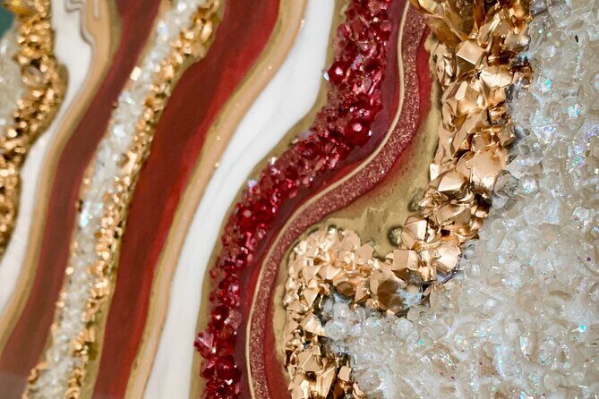 Epoxy Resin Geode Painting Art Class - Why This Experience Is a Great Choice