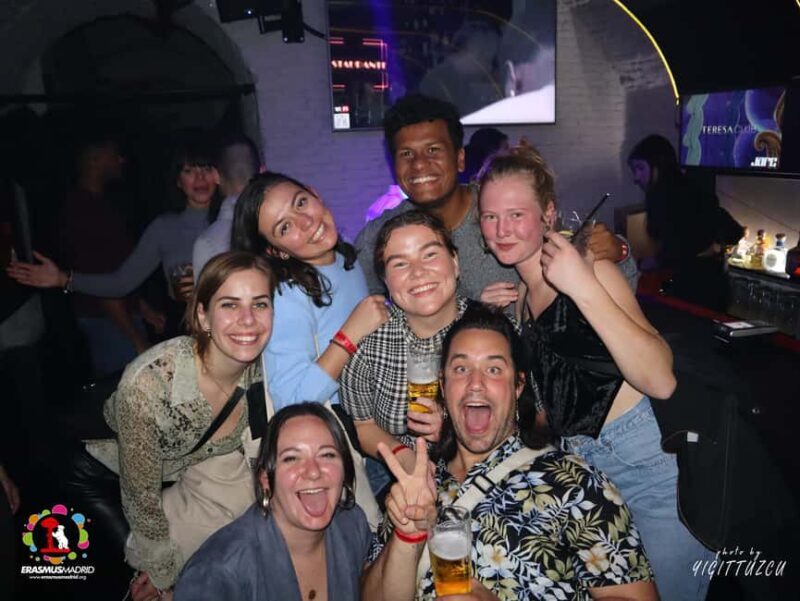 Erasmus,Internationals Madrid All-Uni Welcome Party Pubcrawl - A Deep Dive into the Madrid Pub Crawl Experience