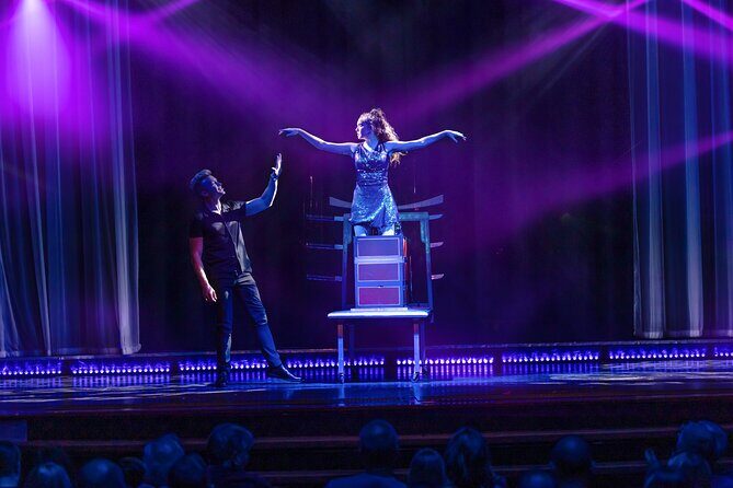 Escape Reality Branson Magic Dinner Show - The Atmosphere and Venue