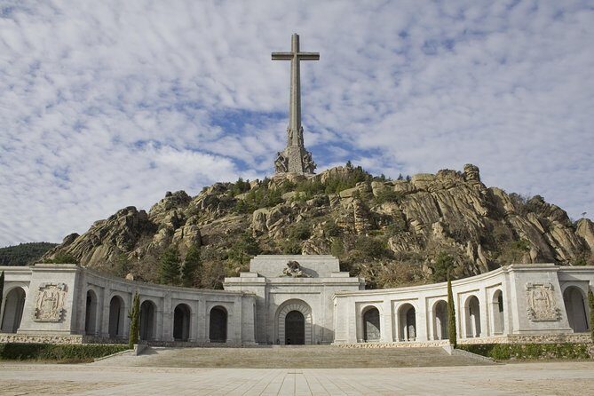 Escorial & Valley and Segovia from Madrid - Practical Considerations