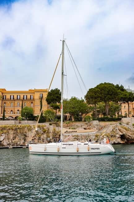 Escursione di mezza di giornata in barca a vela - Introduction: Why Consider a Sicilian Sailing Adventure?