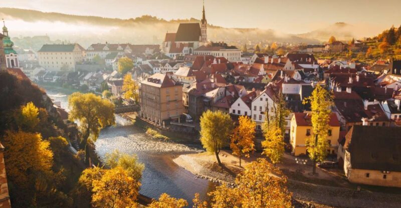 eský Krumlov: Half-Day Medieval Architecture Walking Tour - Key Points
