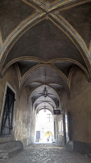 eský Krumlov: Private Day Trip from Prague with Local Guide - The Price and Overall Value