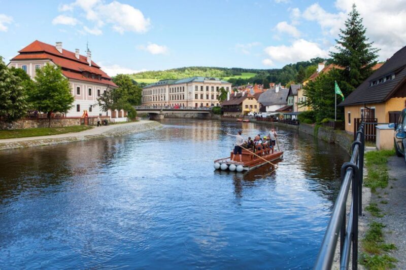 eský Krumlov: Wooden Raft River Cruise - Key Points