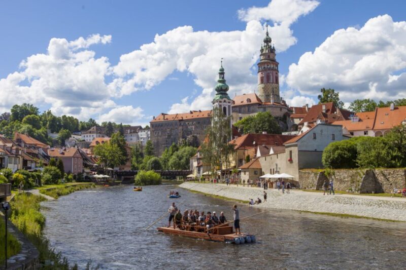 eský Krumlov: Wooden Raft River Cruise - Who Will Love This Experience?