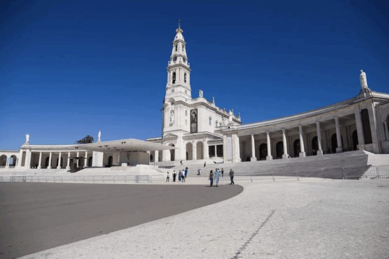 ESPECIAL-Tour to Fátima, Nazaré and Óbidos - VAN - Key Points