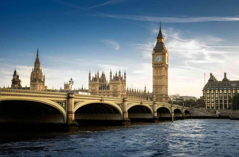 Essential London Introductory Tour with a Londoner - The Value of a Guided Walk for First-Time Visitors