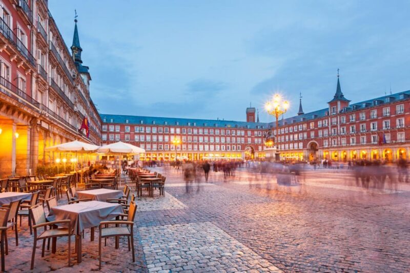 Essential Madrid: Walking Tour of the Historic Center - Authentic Stories & Honest Insights