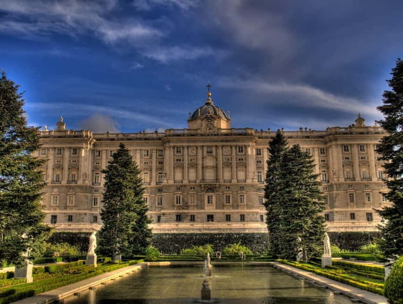 Essential Madrid with Sunset at the Temple of Debod - An In-Depth Look at the Tour