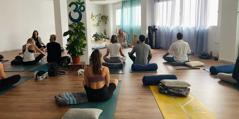 Estepona: Yoga and Fitness Studio Class - Summary of the Experience