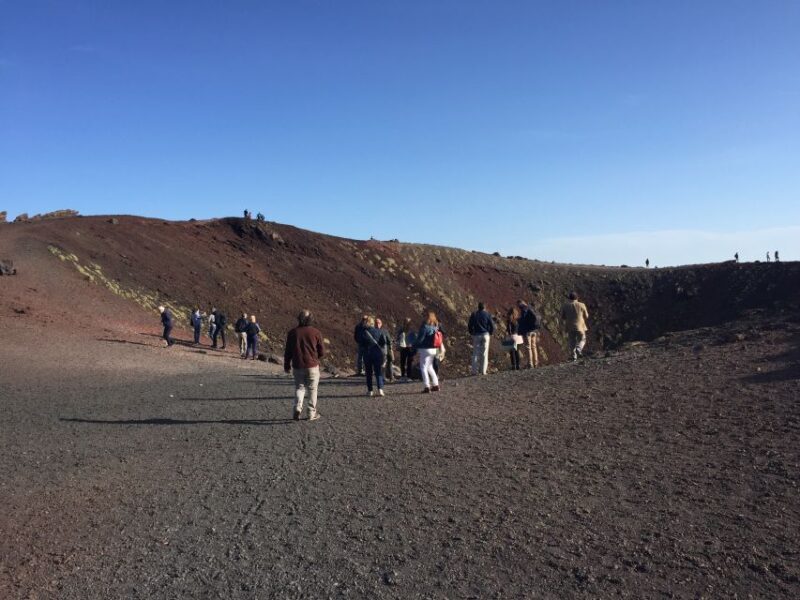 Etna Basic Tour 1900 metres - Transport and Group Size