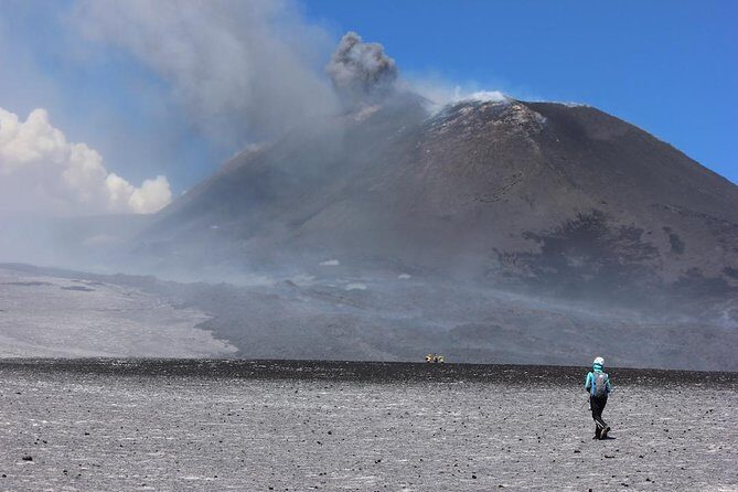 Etna Excursions Summit Craters (2900) with Volcanological Guides - guidetna.it - FAQ