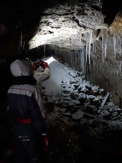 Etna: Jeep excursion and trekking suitable for everyone. Shoes and jacket provided free of charge. - FAQs
