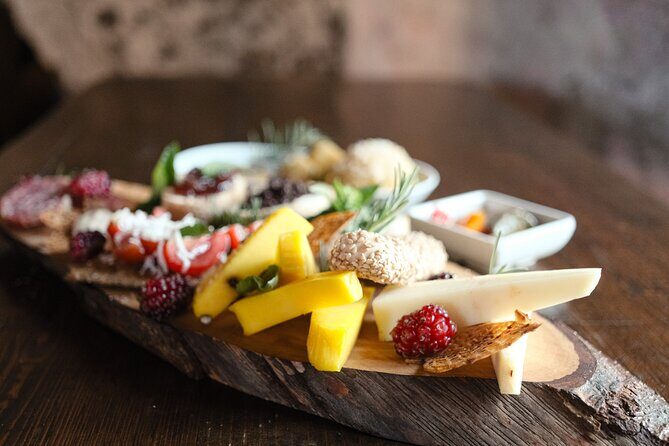 Etna Urban Winery - Tasting with Street Food Platter and vineyard - Key Points
