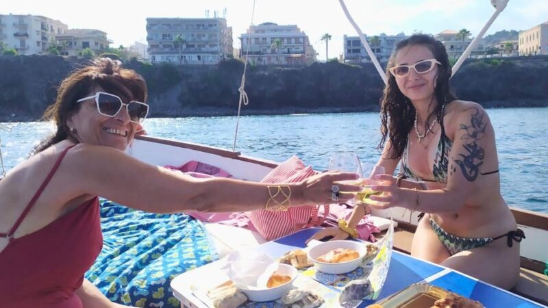 Etna,Taormina,Aci Trezza, Acireale,Buscemi: lunch and dinner - Key Points