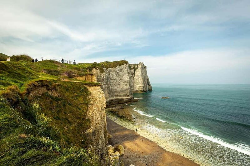 Etretat - Garden of Etretat & Cliffs - Voyage Privé - Why a Private, Customizable Tour Matters