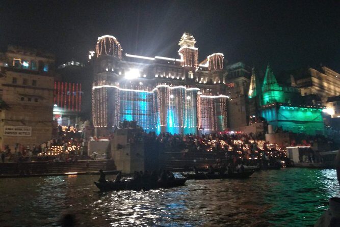 Evening ceremony of Ganges in varanasi with official tour guide - The Itinerary Breakdown