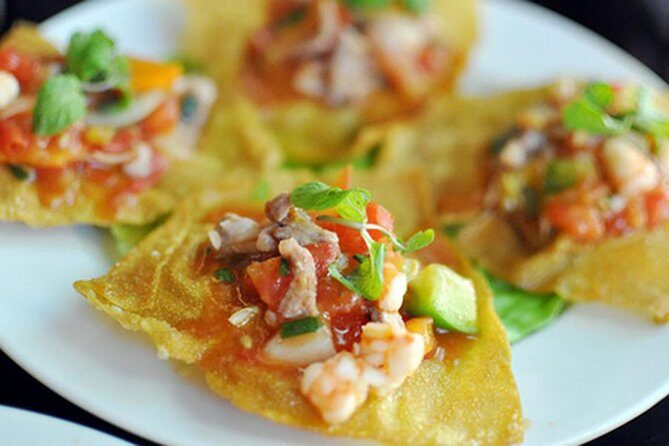 Evening Culinary Journey Hoians Old Town with Expert Local Guide - Who Should Consider This Tour?