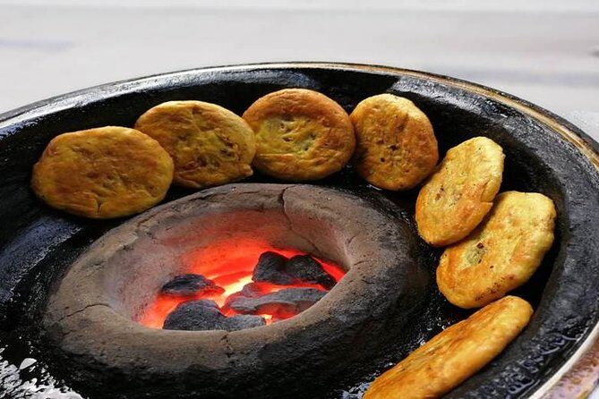 Evening Foodie Adventure in Chengdu the Land of Plenty - An introduction to Chengdu’s culinary scene