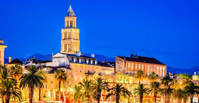 Evening Group Walking Tour - Split Old City Diocletian's Pal - The Atmosphere and Group Size
