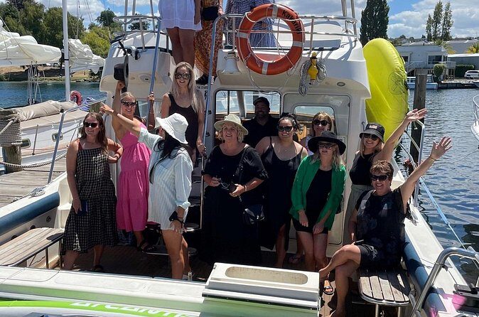 Evening Lake Taup Boat Charter Kakariki Catamaran - Who Should Consider This Tour?