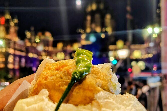 Evening Mumbai by Foot Street Food and Heritage - Key Points