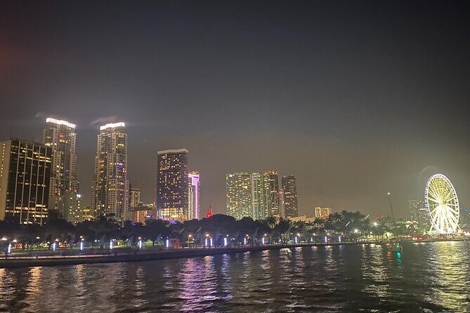 Evening Sightseeing Cruise on Biscayne Bay Miami - What’s Onboard: Comfort and Convenience