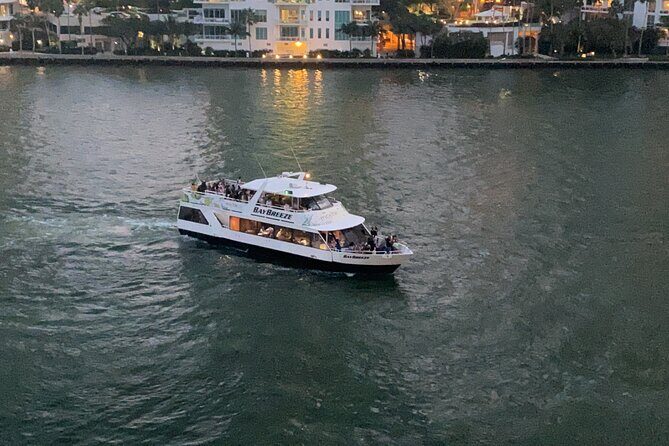 Evening Sightseeing Cruise on Biscayne Bay Miami - Who Should Consider This Tour