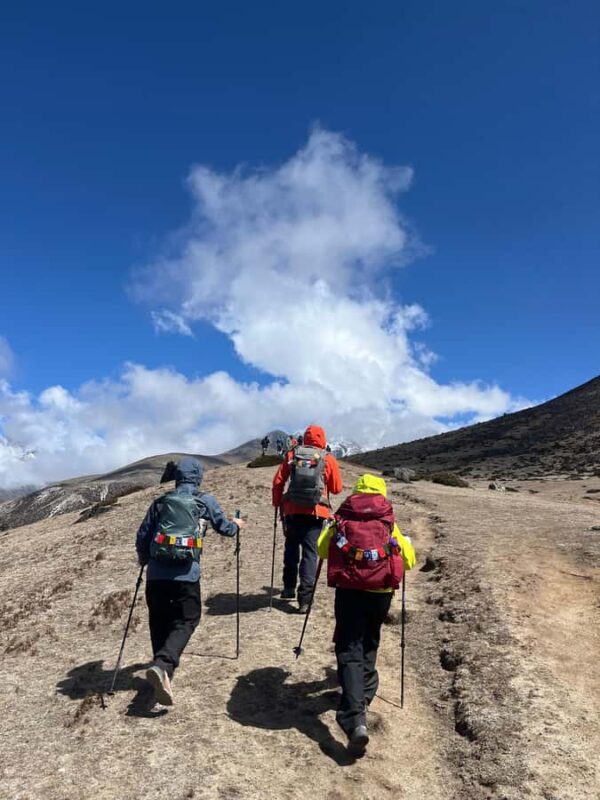 Everest Base Camp: 9-Day Trek and Helicopter Tour - The Experience: What Travelers Say
