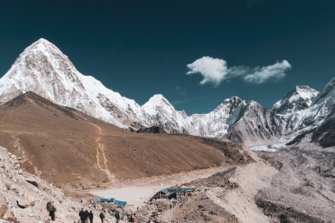 Everest Base Camp Trek - Accommodations and Meals: Comfort and Authenticity