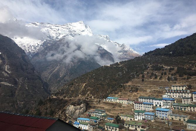 Everest Gokyo Lake Trek -13 Days - The Trail to Gokyo: A Step Away from the Crowds