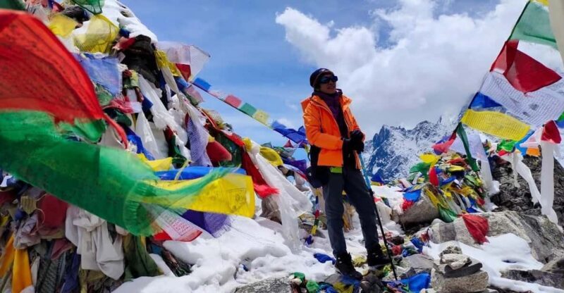 Everest High Passes Odyssey: A 15-Day Trekking Expedition - Key Points