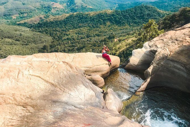 Every Corner a Story | 7 Days - Day 5: Wildlife and Coastal Relaxation