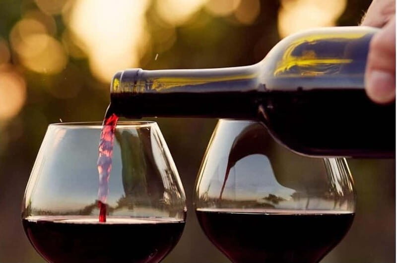 Evora Ancient City & The Alentejo Private Luxury Wine Tour - An Elegant Introduction to Évora’s Historic Core