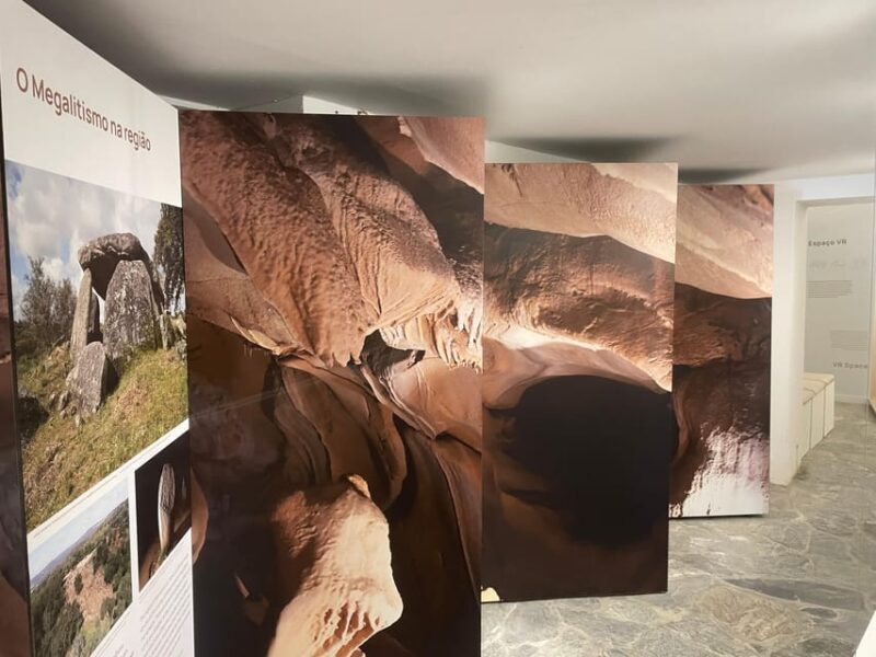 Évora or Montemor: Guided Tour of the Escoural Caves - What to Expect During the Tour