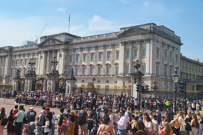 Exciting Full Day Walking Tour - See All London Sites - FAQs