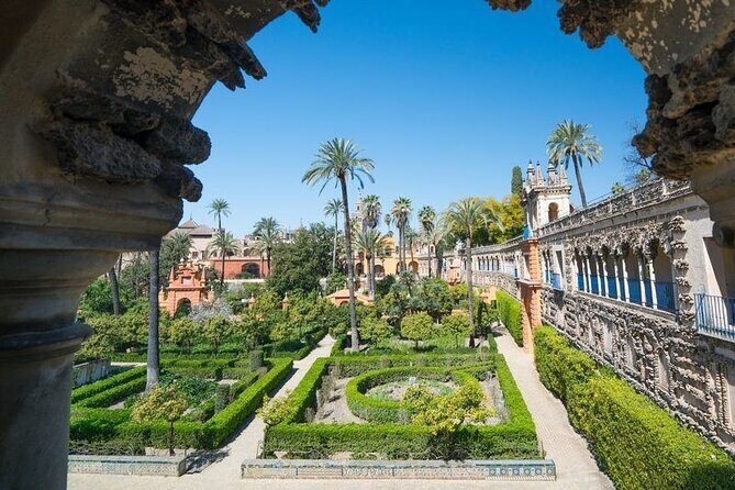 Exclusive Alcazar with breakfast or afternoon coffee in gardens - Discovering the Alcázar’s Gardens with a Twist