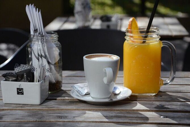 Exclusive Alcazar with breakfast or afternoon coffee in gardens - Who Should Book This Tour?