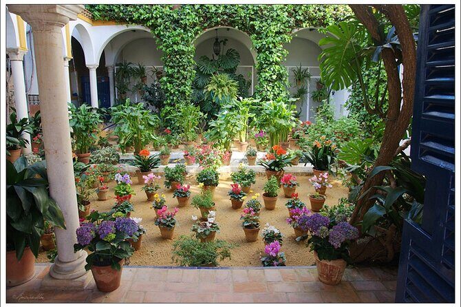 Exclusive Alcazar with breakfast or afternoon coffee in gardens - FAQs