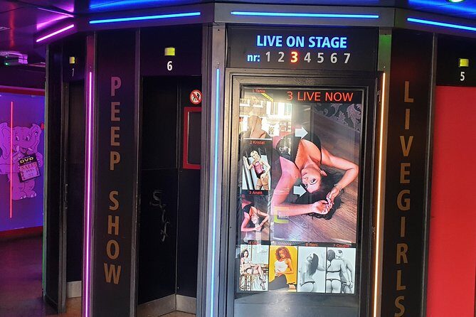 Exclusive Amsterdam Red Light District tour with a drink - Key Points
