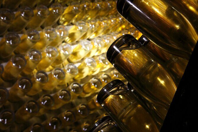 Exclusive Champagne Tour ( All included ): 2 Famous houses & restaurant - The Breakdown of the Tour: What to Expect