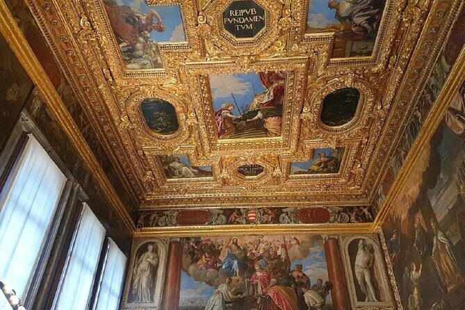 Exclusive Entrance Doge Palace & St. Mark's Basilica Terrace Tour - The Value of Going Early