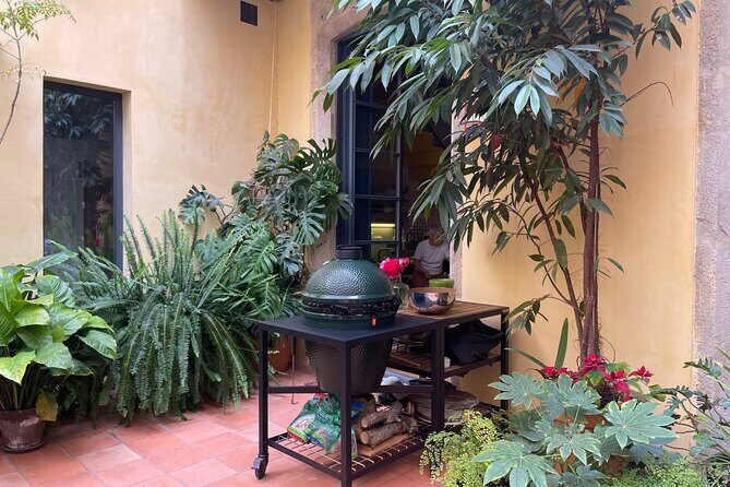 Exclusive Gastronomic Experience with Renowned Chef - Who Should Book This Tour?
