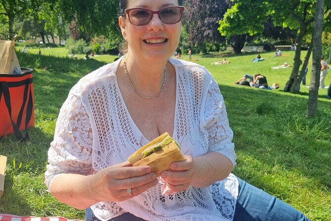 Exclusive Gourmet Picnic Experience at the Eiffel Tower - FAQs about the Gourmet Picnic at the Eiffel Tower