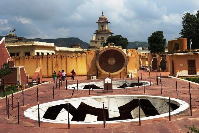 Exclusive : Guided Jaipur Tour With Entry & Lunch - FAQ