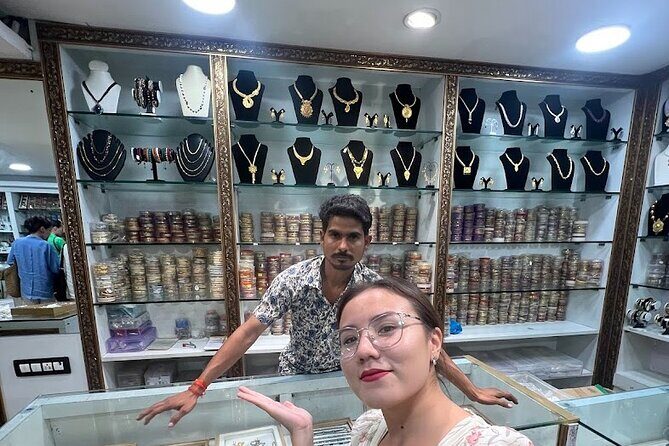 Exclusive Half Day Shopping Tour With Female Consultant - Key Points