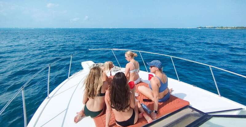 Exclusive Isla Mujeres and Cancun Private Yacht Tour - Visiting Playa Norte: A Perfect Beach Escape